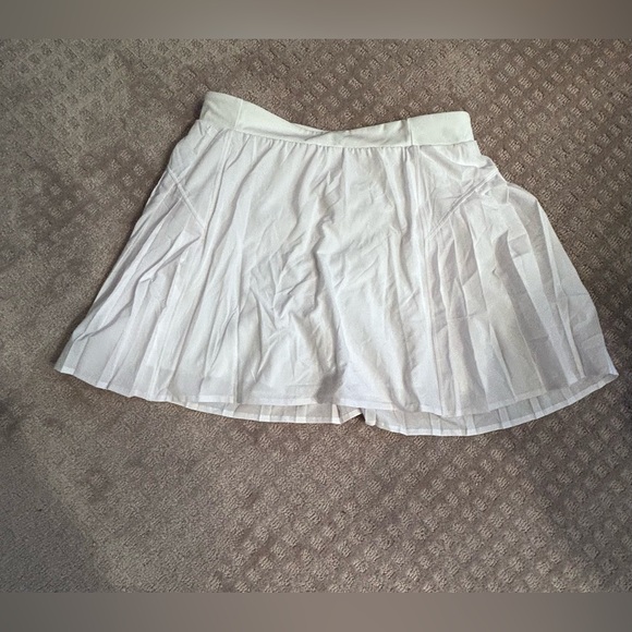 SPANX | Skirts | Spanx White Skater Skirt | Poshmark